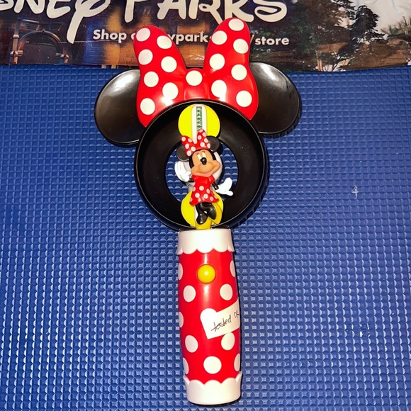 Disney | Toys | Disneyparks Exclusive Minnie Mouse Light Up Glow Wheel ...